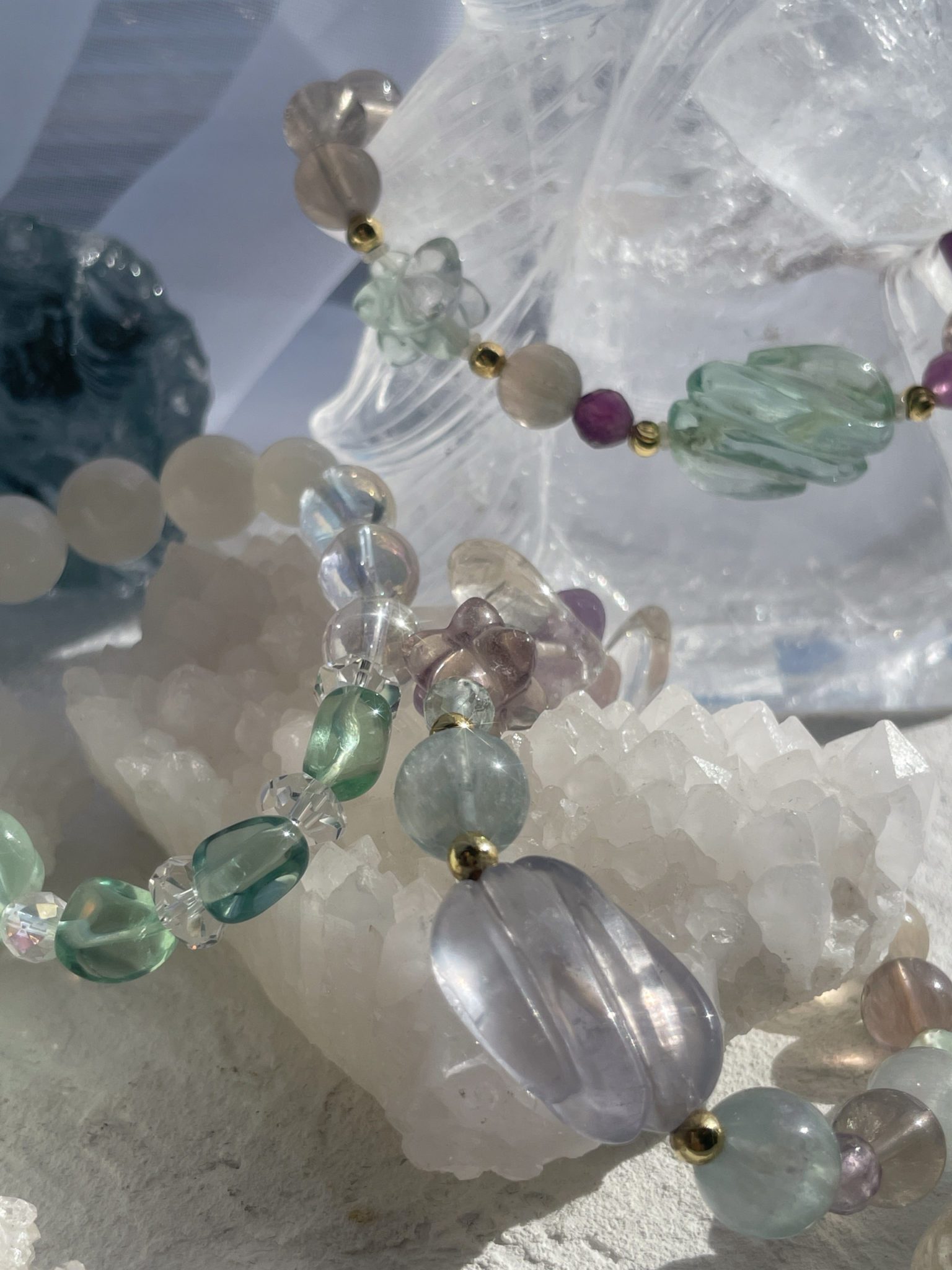 レッドワインピンク ラビットヘア フローライト キャンディ ブレスレット x Amrita Original - Amrita Crystal