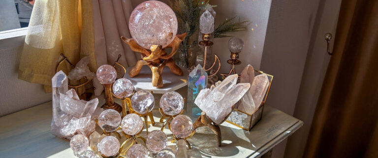 Welcome to The Home of Crystals - Amrita Crystal